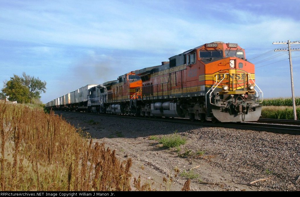 BNSF 4930